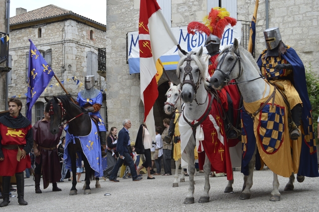 Beaux Villages Immobilier - Monflanquin’s medieval festival returns!